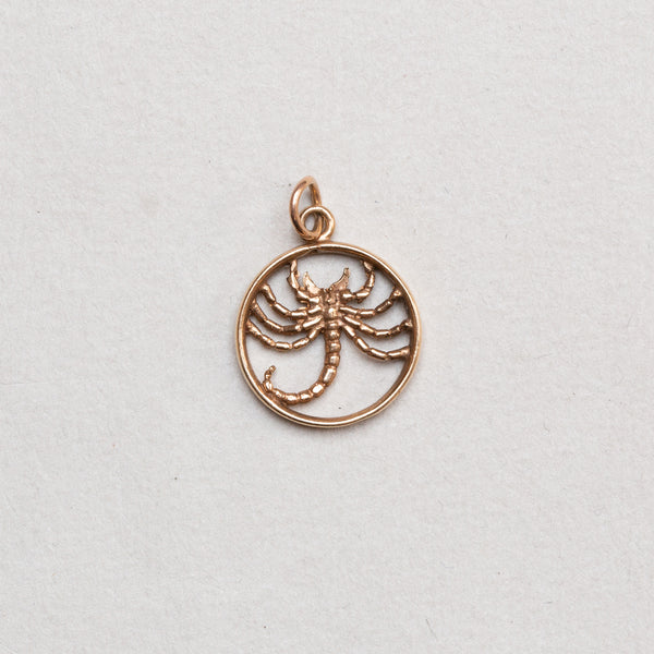 Vintage 9ct Gold Scorpio Charm Pendant - felt